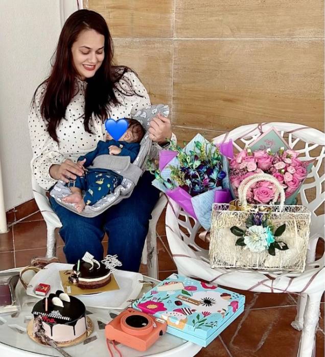 "Hotter than ever": IAS topper Tina Dabi announces entry into 30s with ...